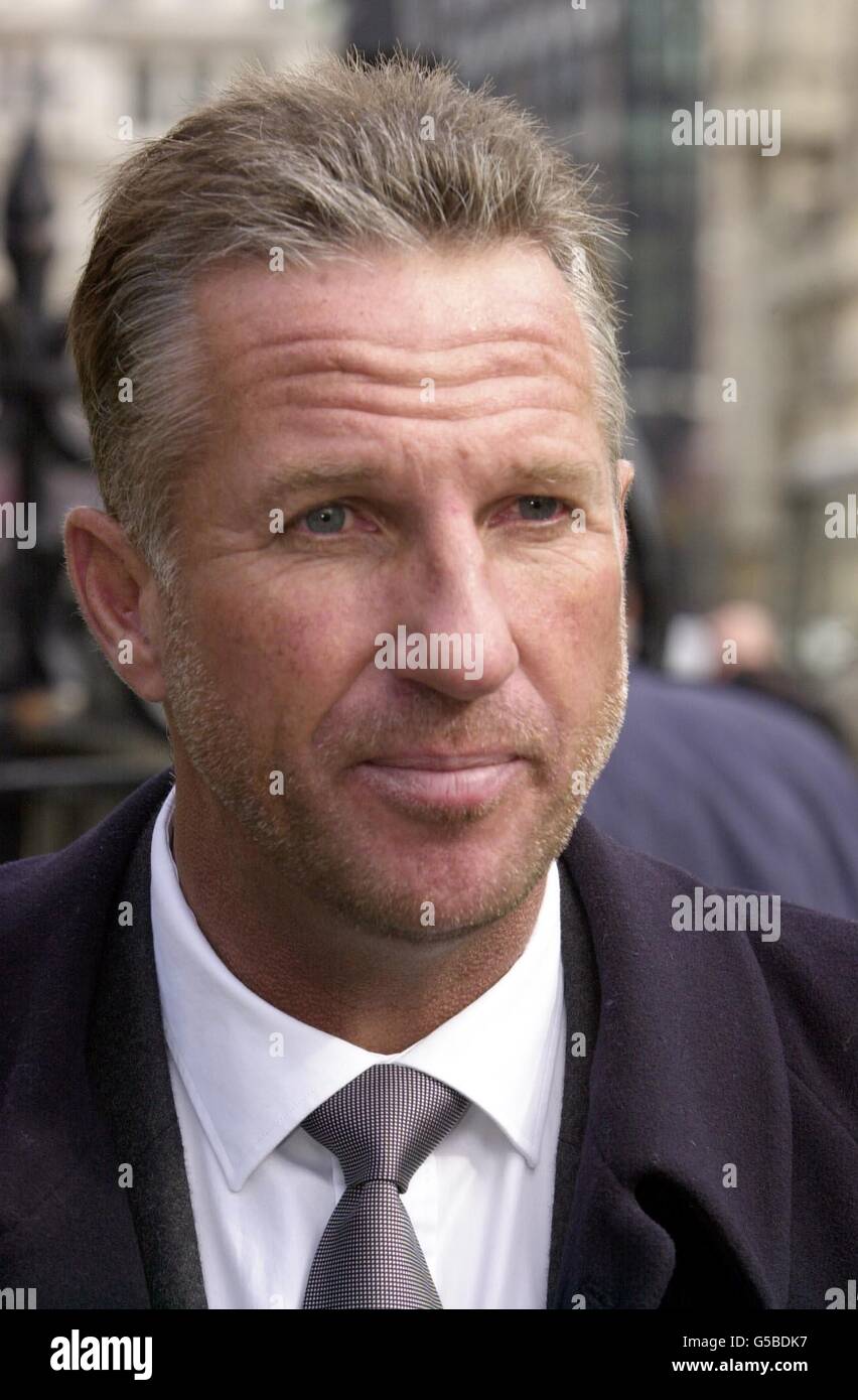 000 for leukaemia research hi-res stock photography and images - Alamy