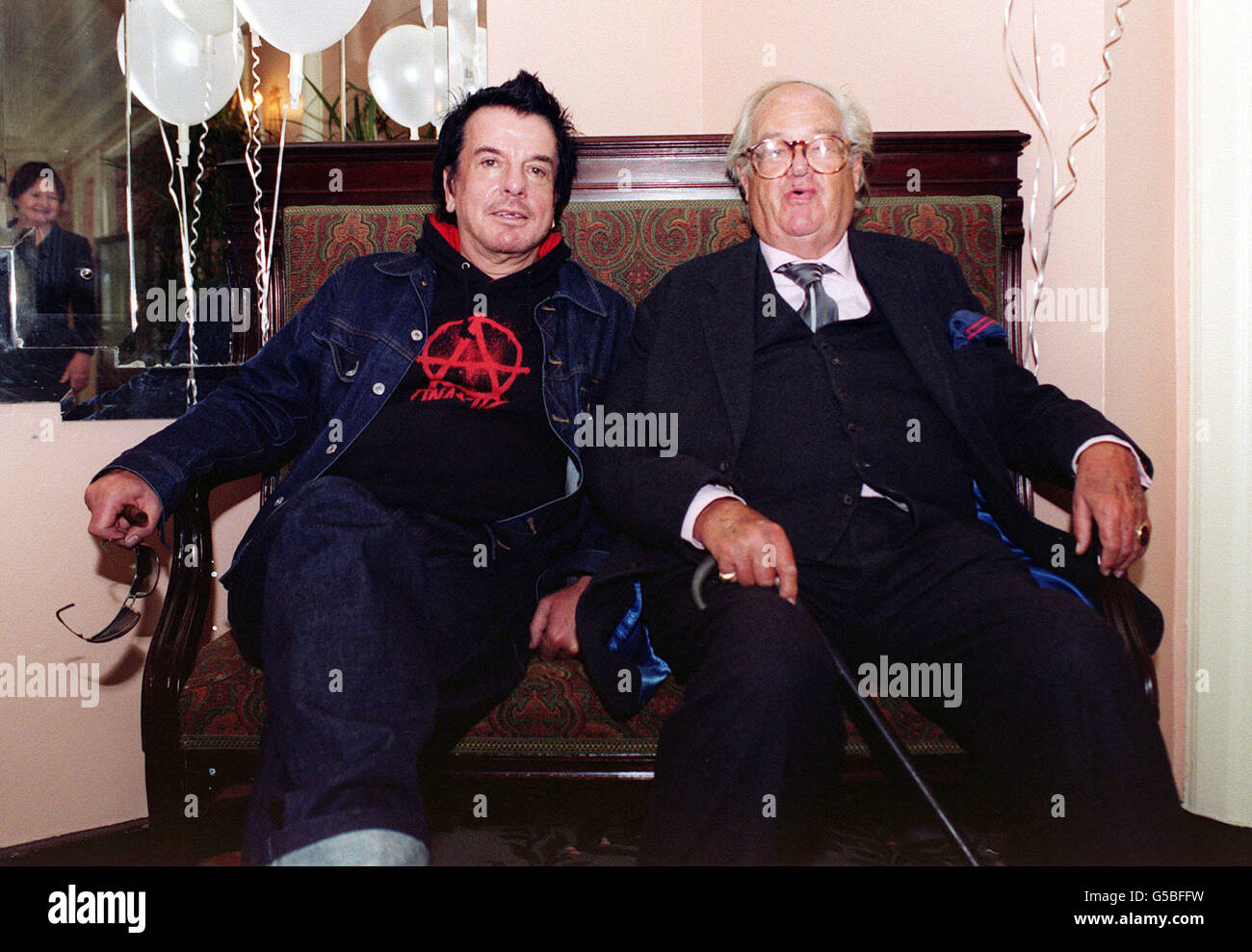 Writer sir john mortimer hi-res stock photography and images - Alamy