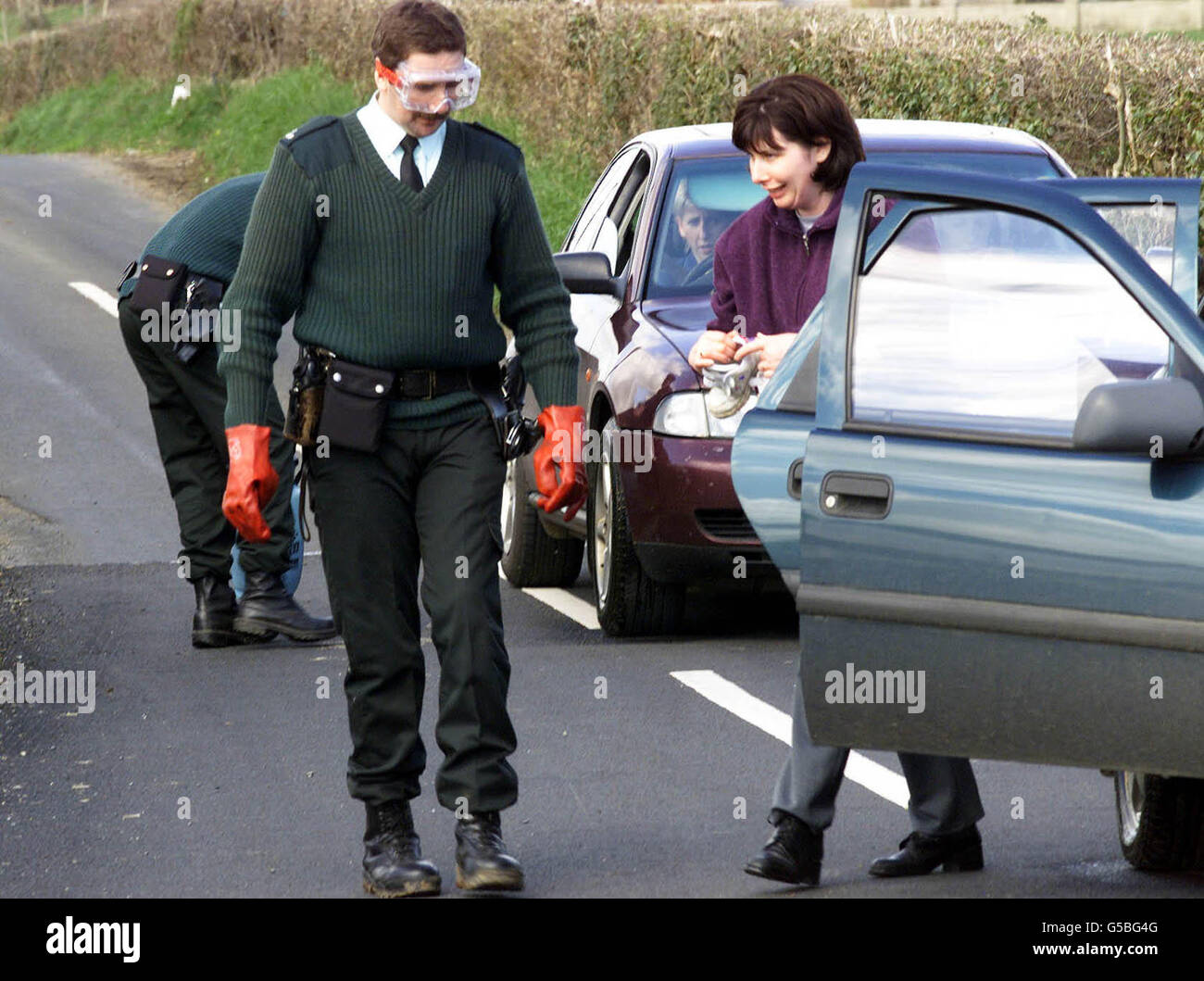 Royal ulster constabulary police officer hi-res stock photography and ...