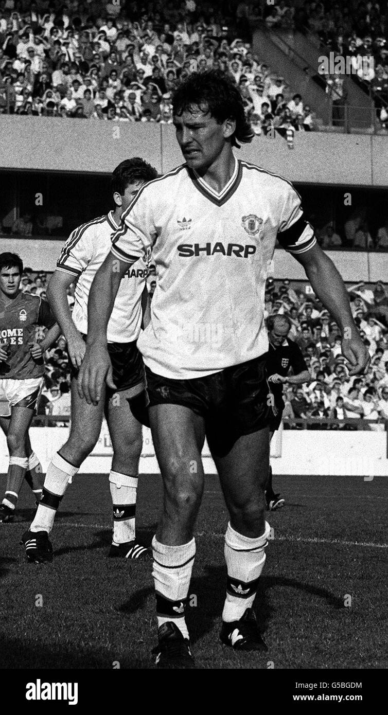 Footballer Bryan Robson High Resolution Stock Photography and Images ...