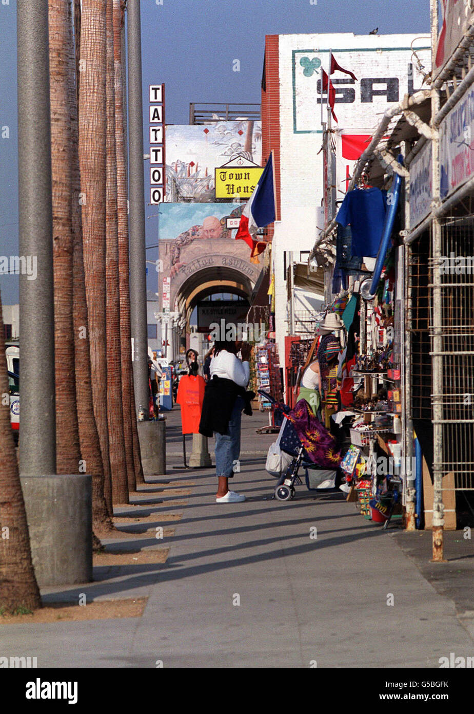Some of the shops and stalls at Venice Beach, Los Angeles Stock Photo ...
