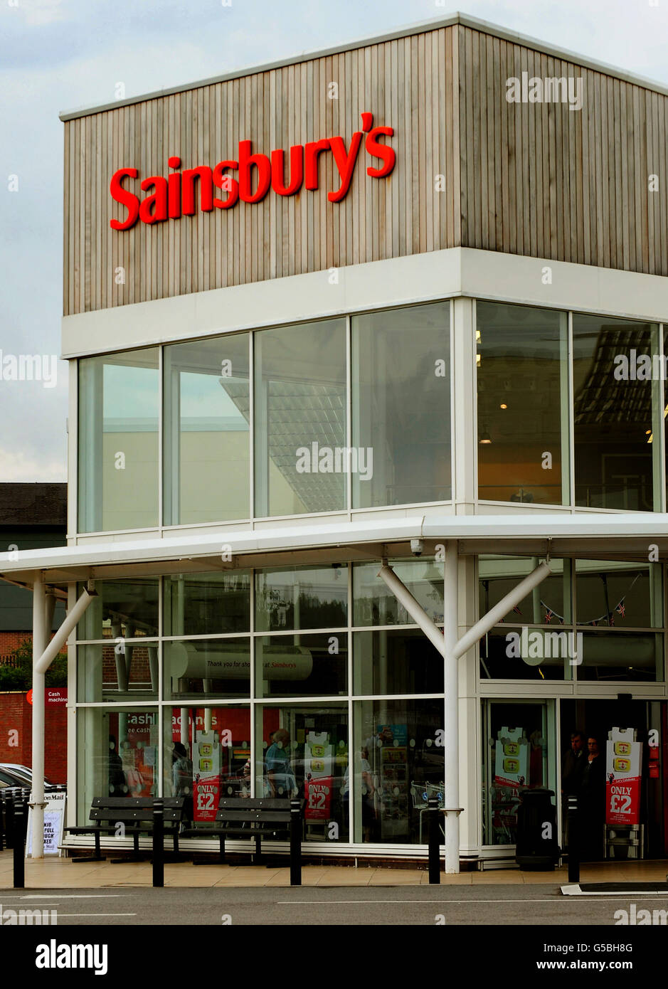 Sainburys logo hi-res stock photography and images - Alamy