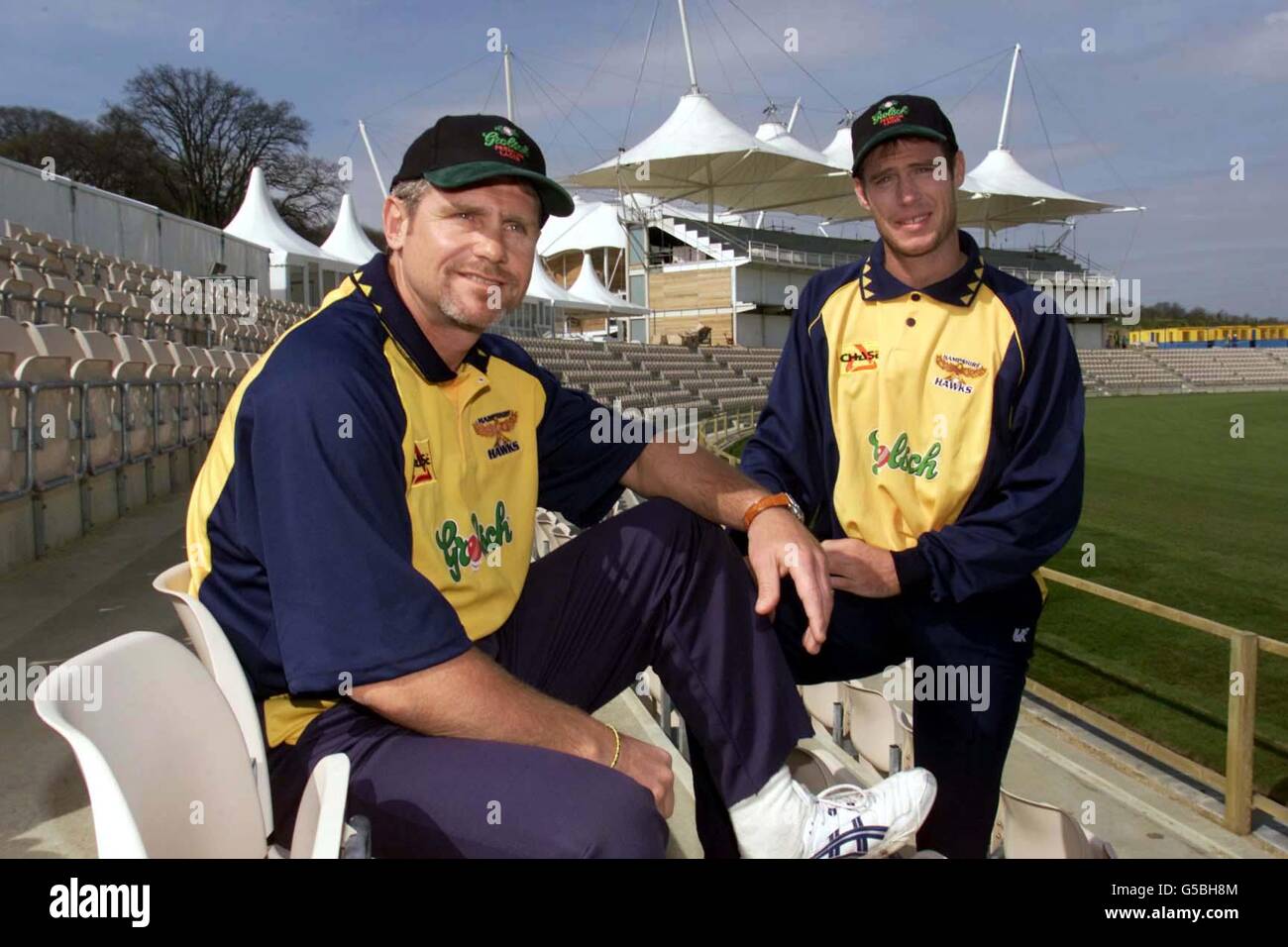 Hampshire Cricket Club captain Robin Smith (left) introduces the club's ...