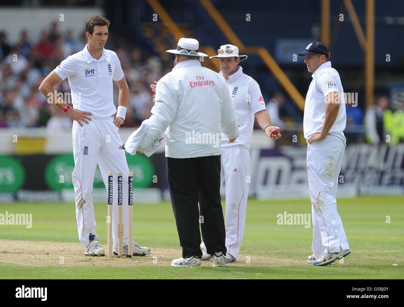 Cricket bales hi-res stock photography and images - Alamy