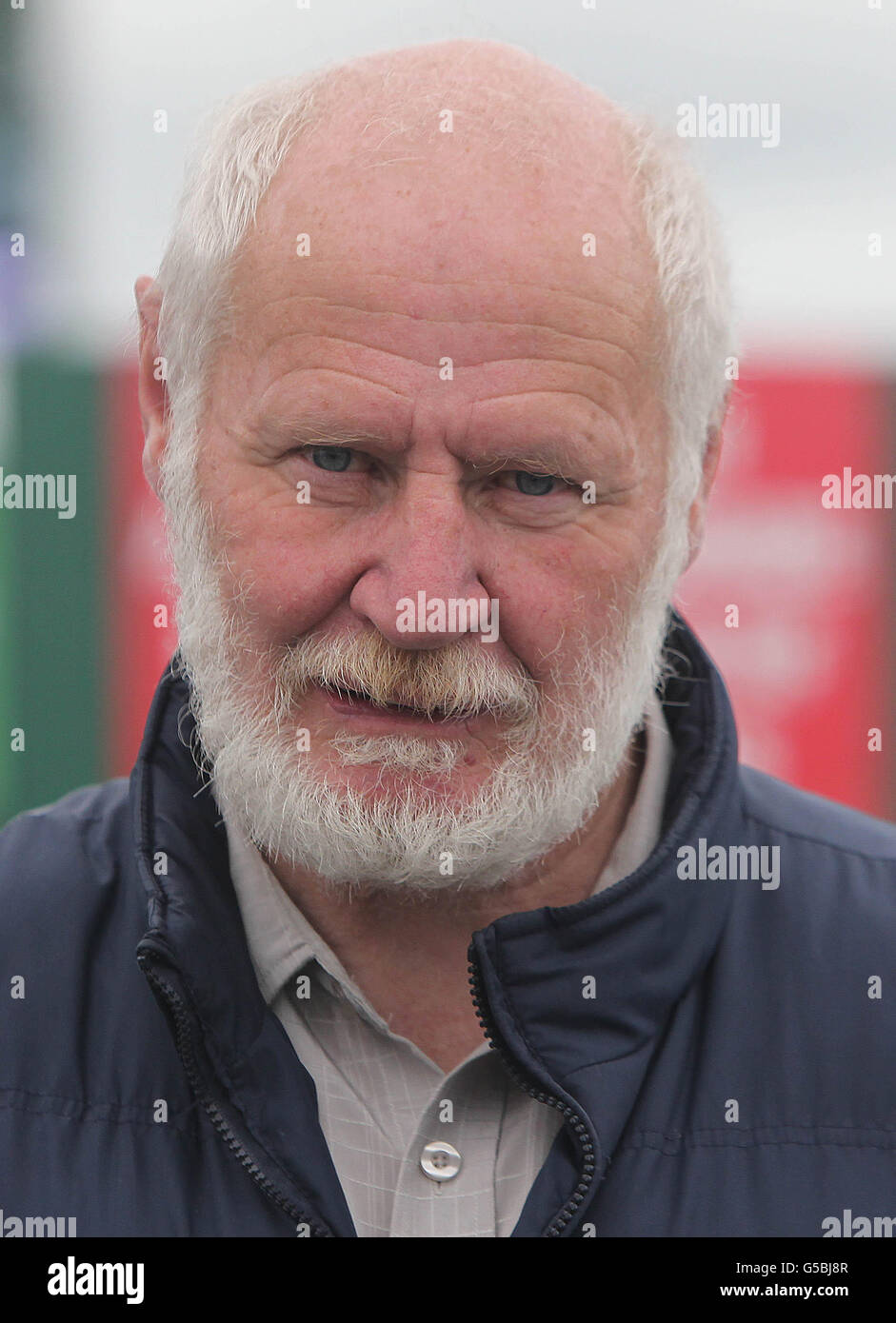 Trainer John Long before The Perfect Pint Beginners Steeplechase during ...