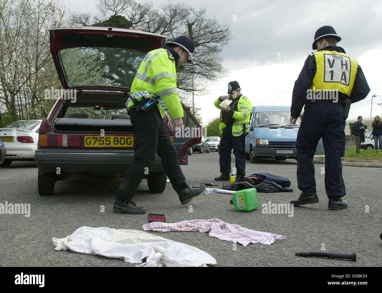 Police carry out searches as protesters from SHAC (Stop Huntington ...