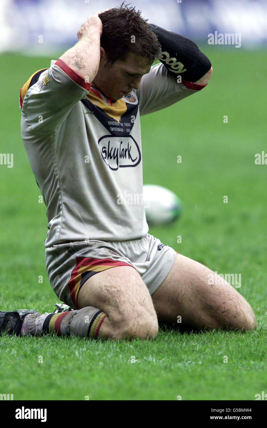 Rugby league kneeling stuart fielden hi-res stock photography and ...