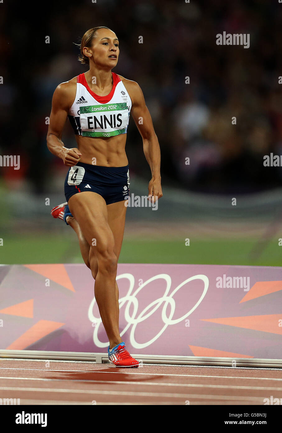 Great Britain's Jessica Ennis approaches the finish line in the 800m ...