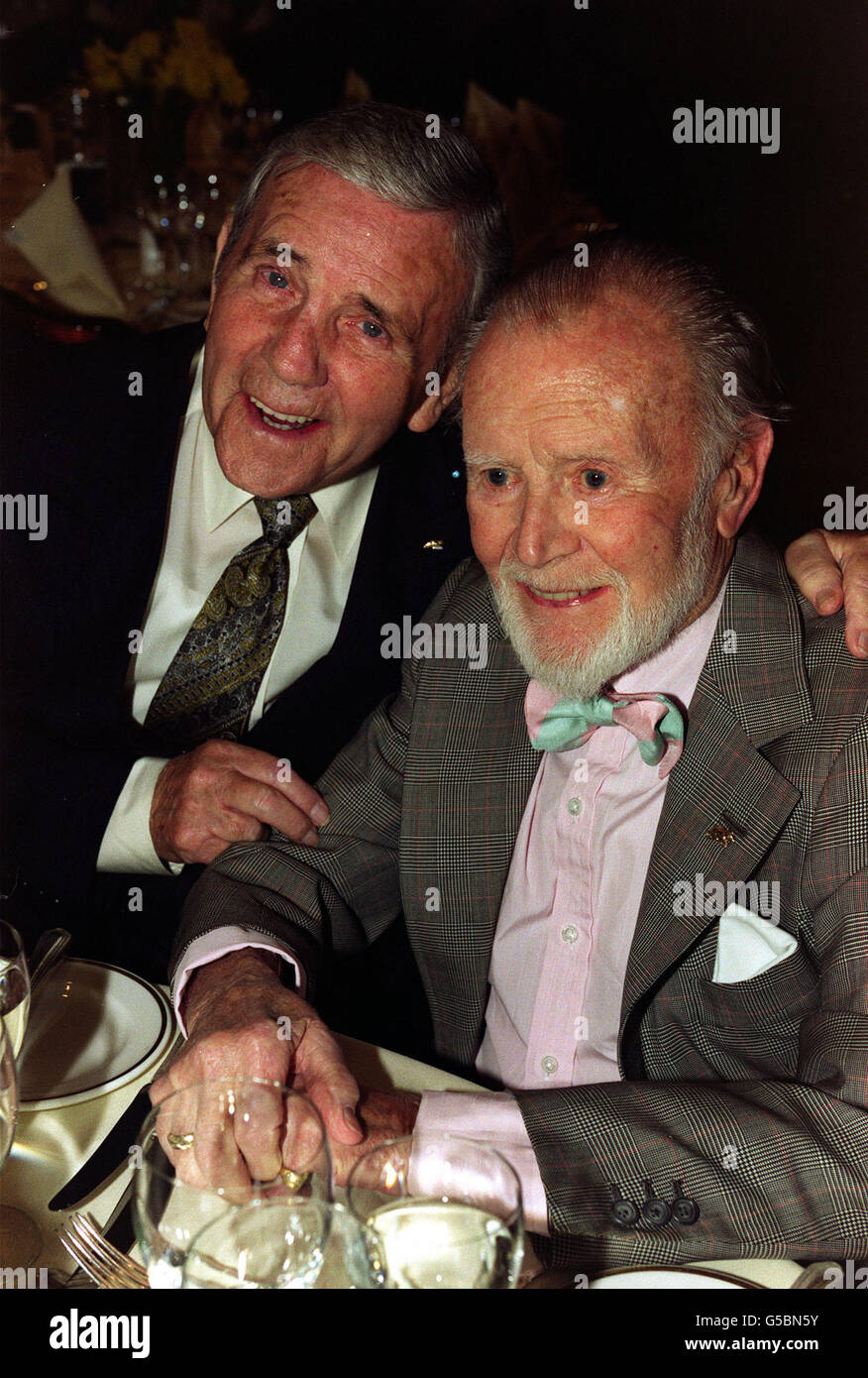 Comedian norman wisdom in london hi-res stock photography and images ...