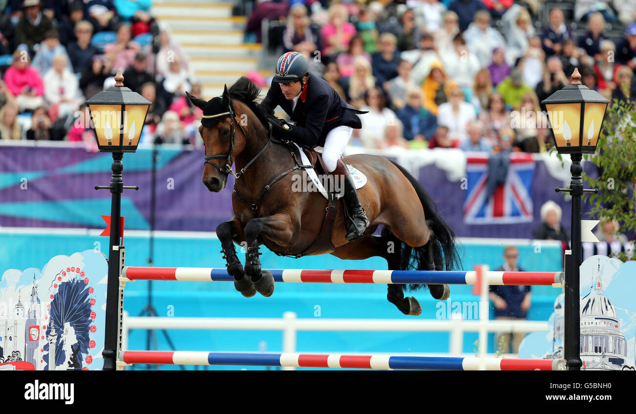 Great Britain's Peter Charles riding Vindicat in the Equestrian Jumping ...