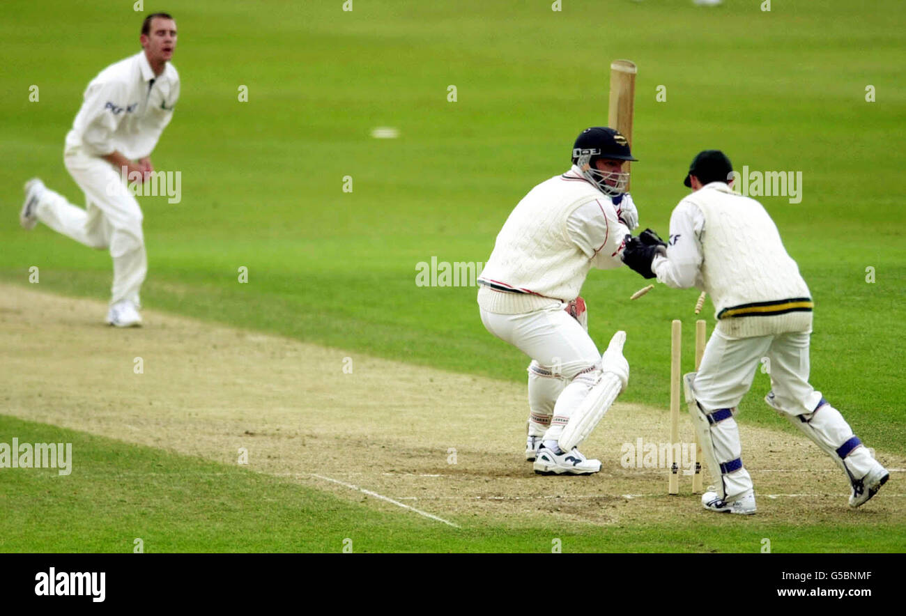 Benson and hedges hi-res stock photography and images - Alamy