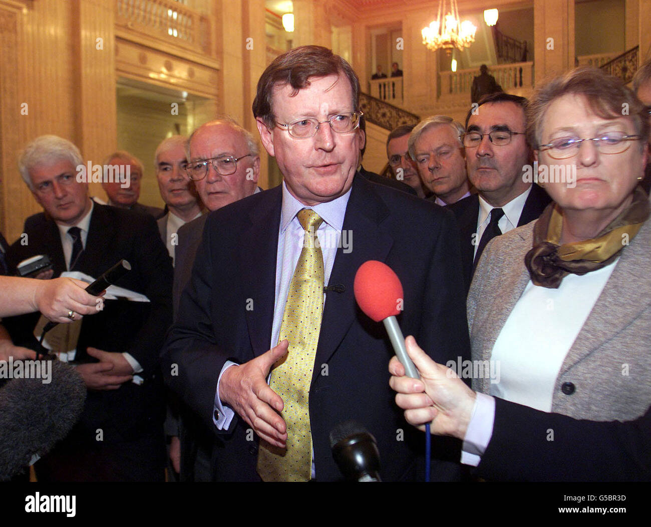 Northern ireland first minister david trimble with party colleagues hi ...