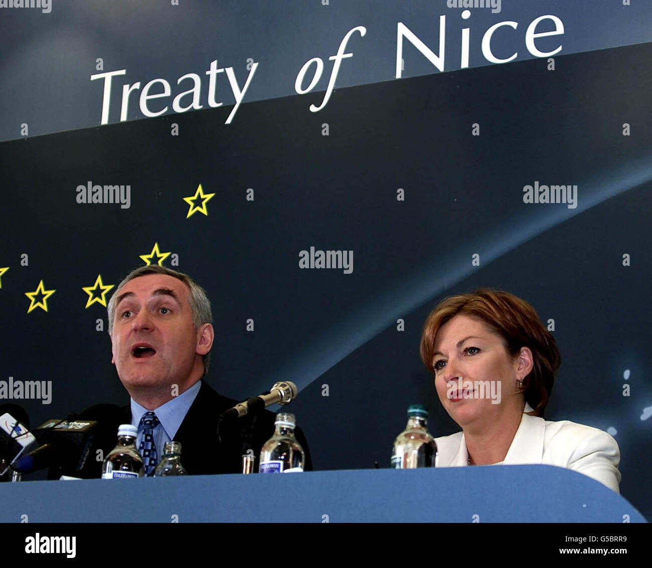 Yes logo hi-res stock photography and images - Alamy