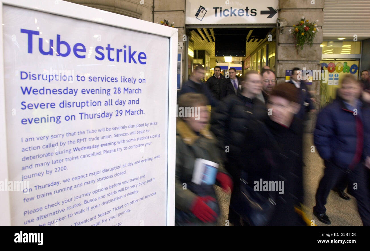 Reviewmarch hi-res stock photography and images - Alamy