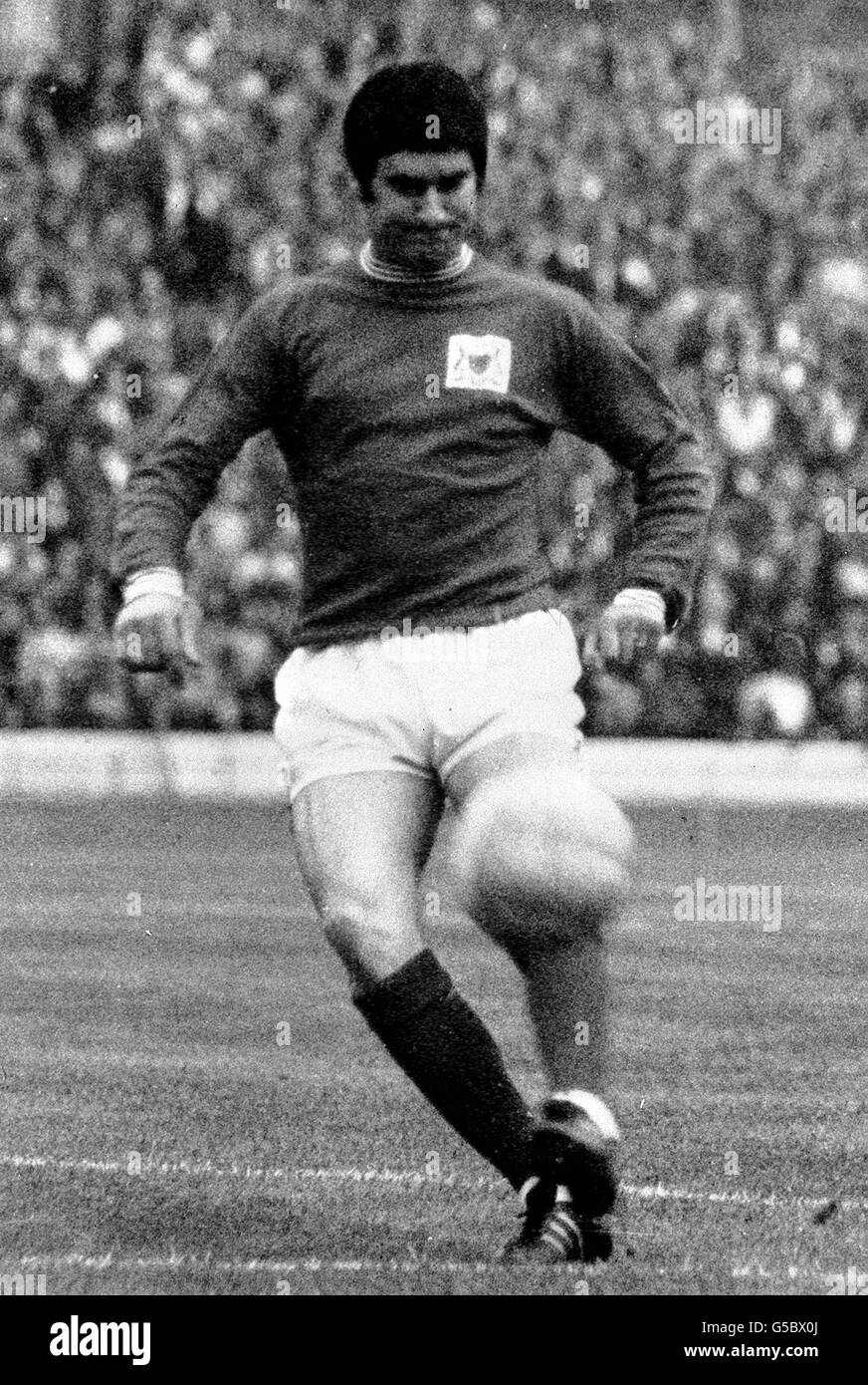 Jim Baxter Notts Forest 1968 Stock Photo - Alamy