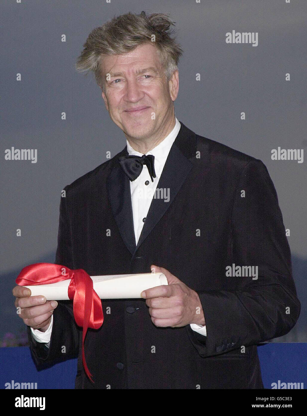 Director, David Lynch, with his award for Best Director at The Palais ...