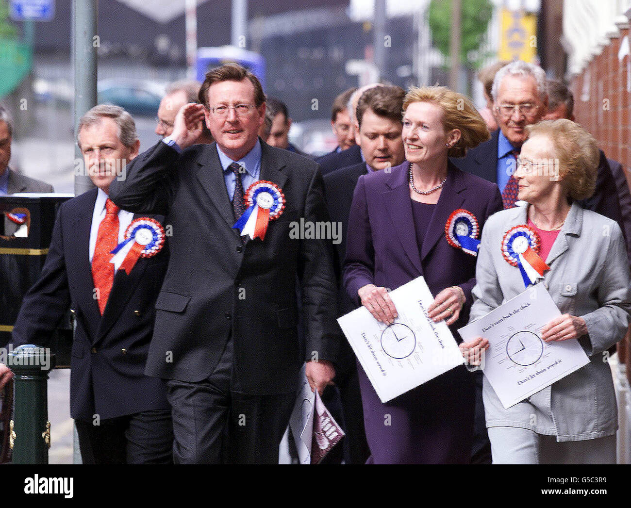 Ulster Unionist Leader David Trimble (centre left, glasses) with North ...