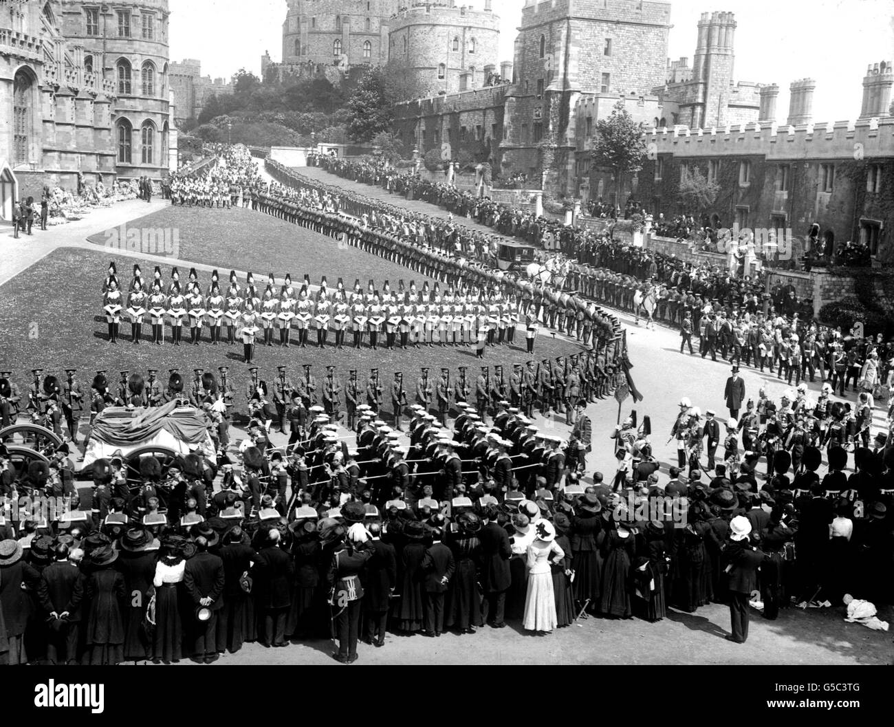 Edward vii funeral windsor hi-res stock photography and images - Alamy