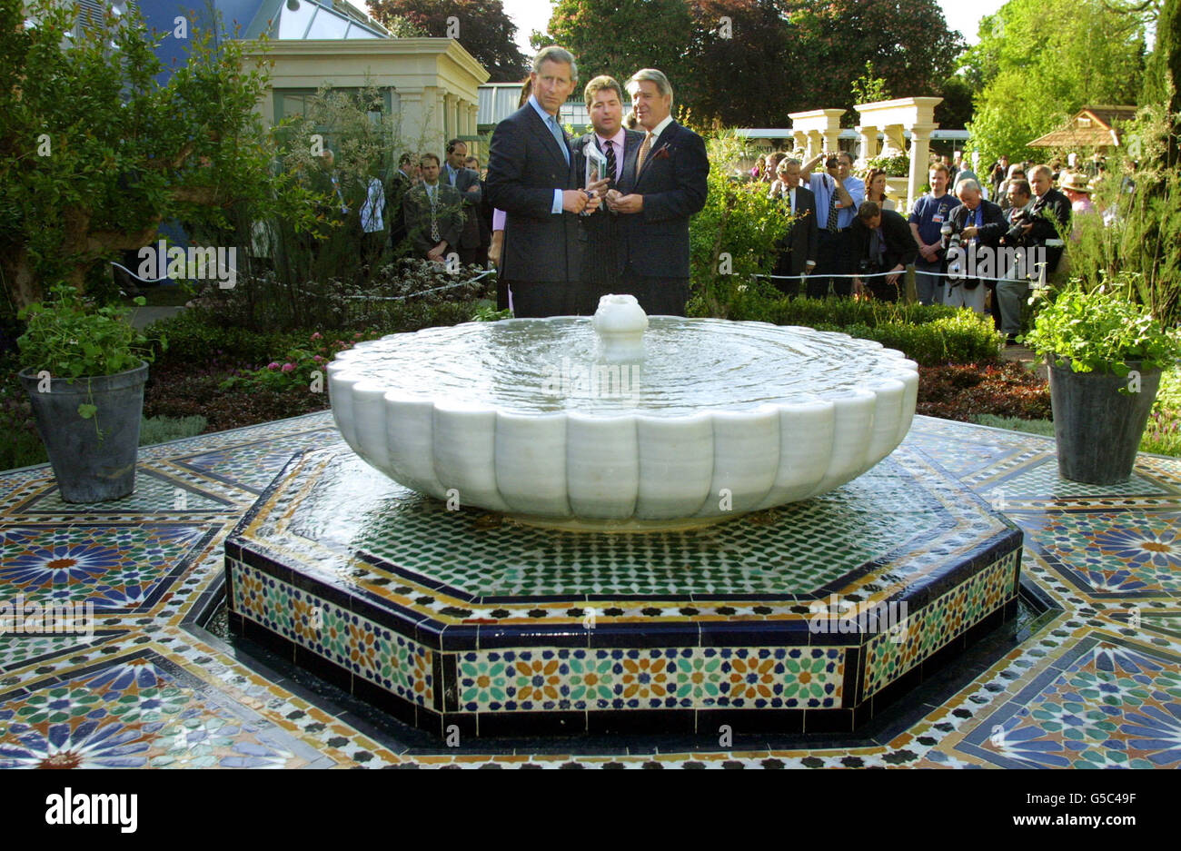 Chelsea Flower Show Prince of Wales Stock Photo - Alamy