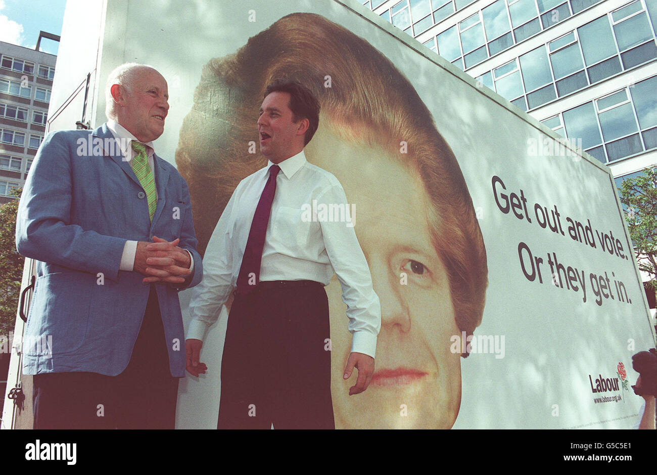 Labour election campaign poster Stock Photo - Alamy