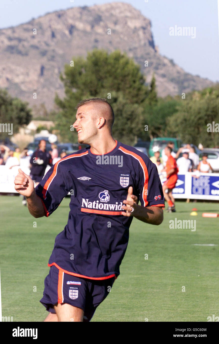 David beckham england greece 2001 hi-res stock photography and images ...