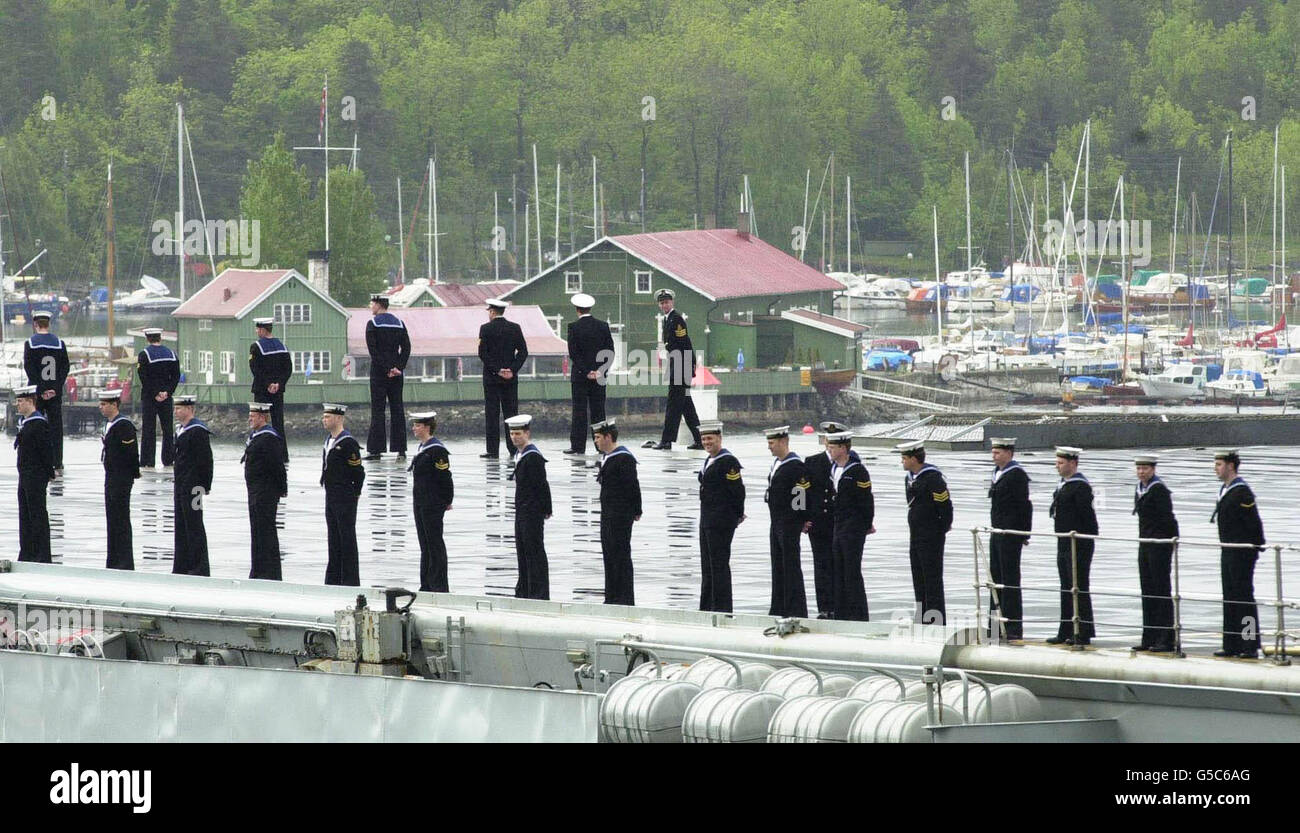 Military uniform docks hi-res stock photography and images - Alamy