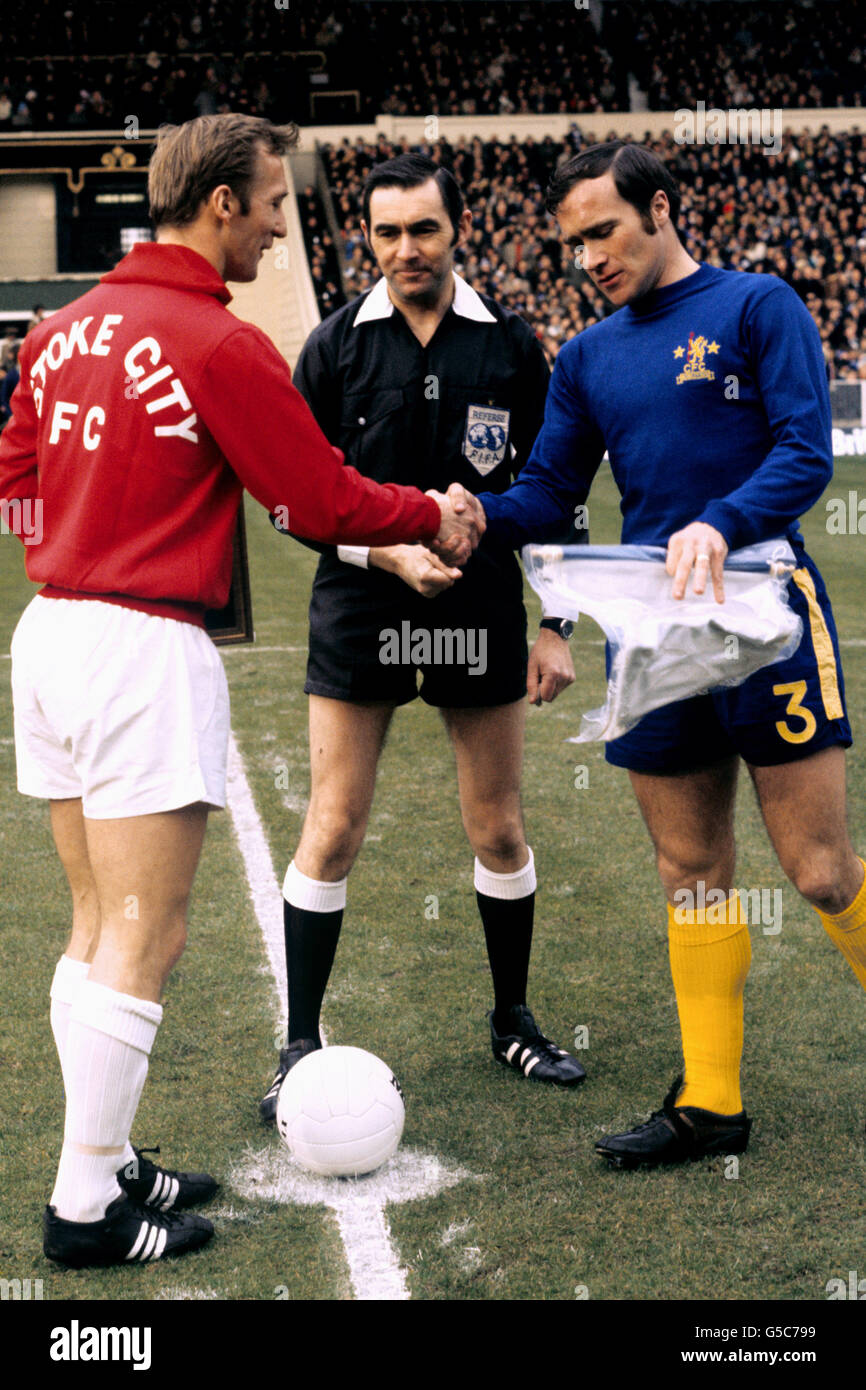 Chelsea captain ron harris hi-res stock photography and images - Alamy