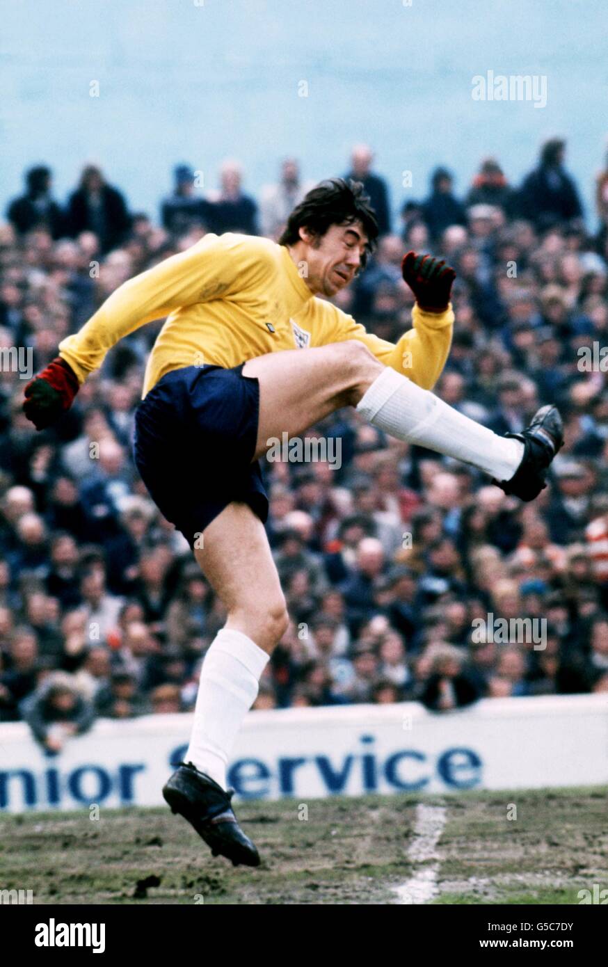 Gordon banks england hi-res stock photography and images - Alamy