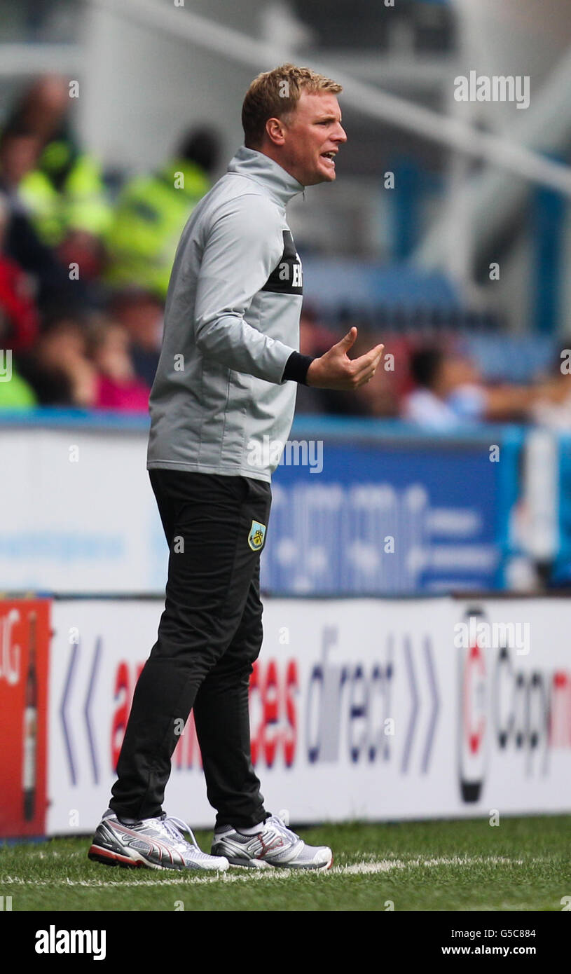 Burnley's manager Eddie Howe gives instruction's from the touchline ...