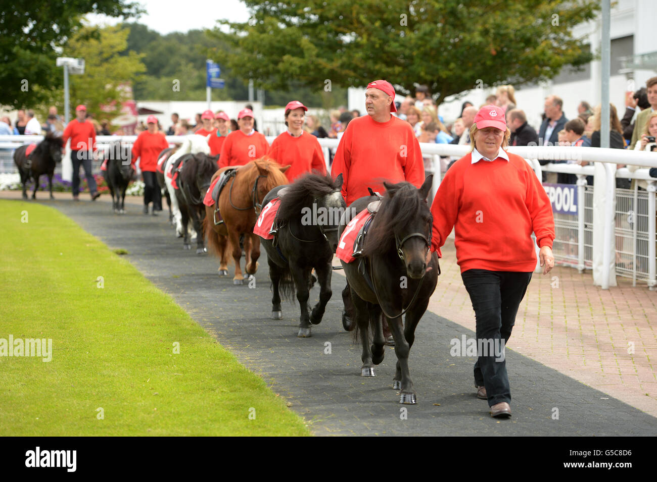 Horse Racing - Family Racing Festival - Family Fun Raceday - Epsom ...