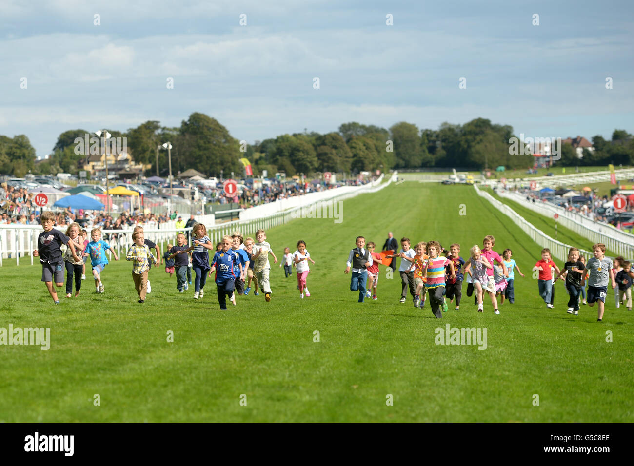 Family fun raceday hi-res stock photography and images - Alamy