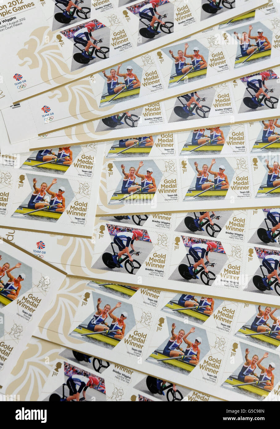 Gold stamps hi-res stock photography and images - Alamy