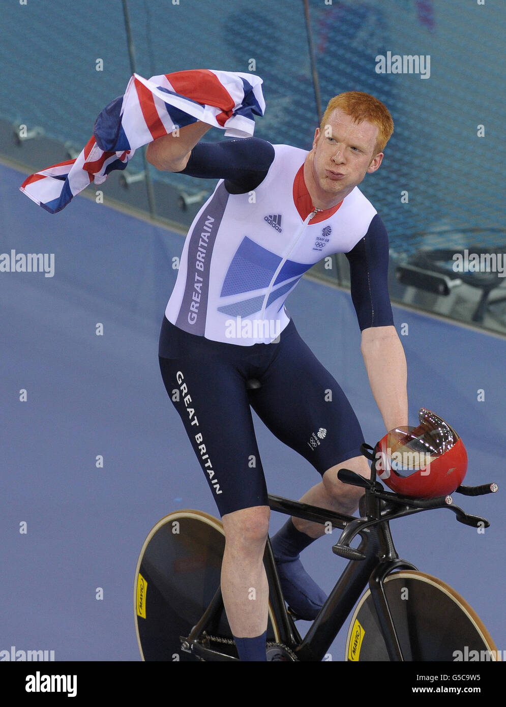 Great Britain's Ed Clancy celebrates winning the Gold medal in the Men ...