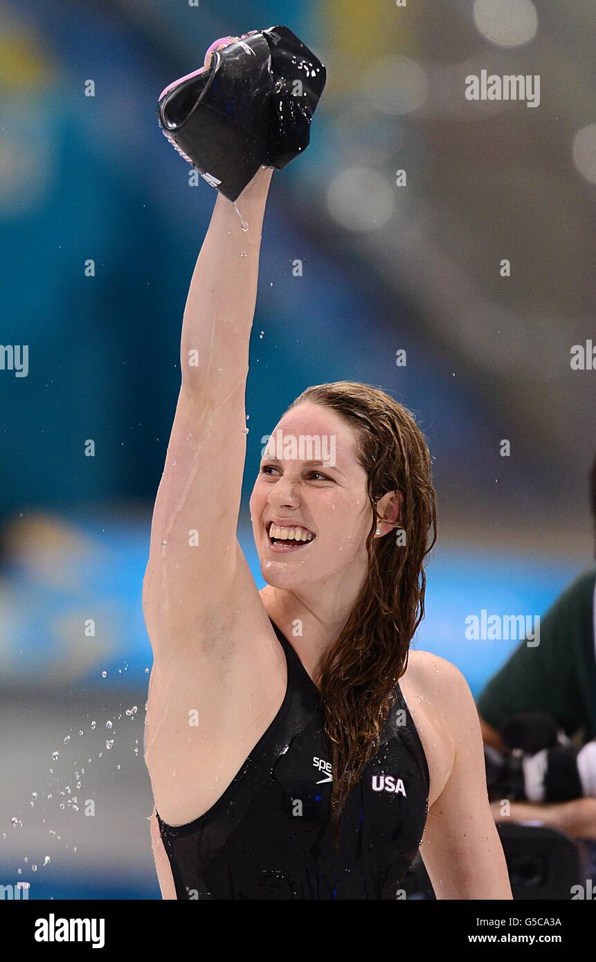 USA's Missy Franklin celebrates winning the Women's 200m Backstroke ...