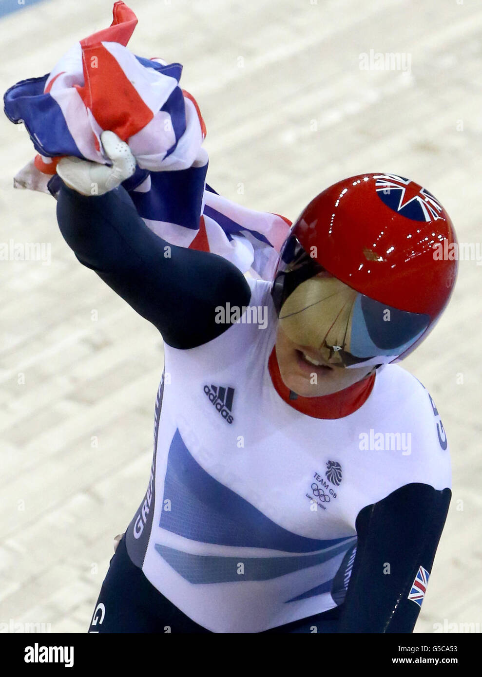 Great Britain's Victoria Pendleton celebrates after winning the Gold ...