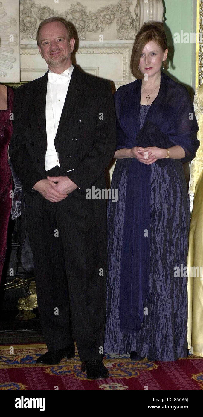 Evening wear dinner jacket politics robin cook hi-res stock photography ...