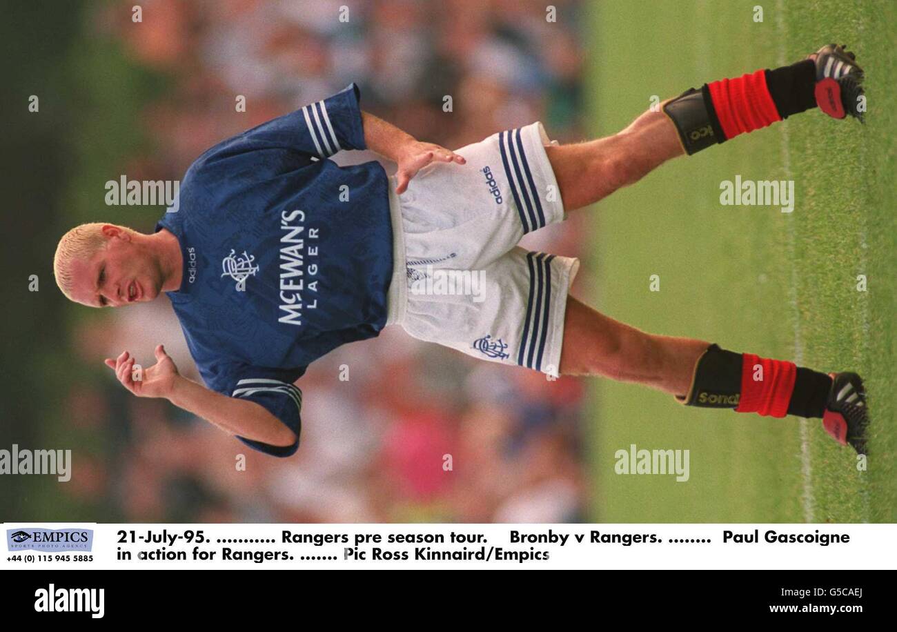 Paul gascoigne in action for rangers hi-res stock photography and ...