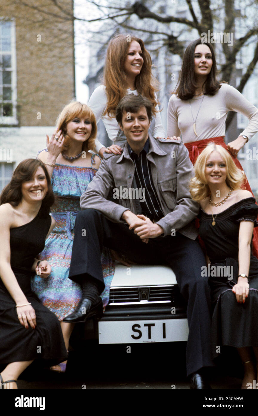 Ian ogilvy hi-res stock photography and images - Alamy