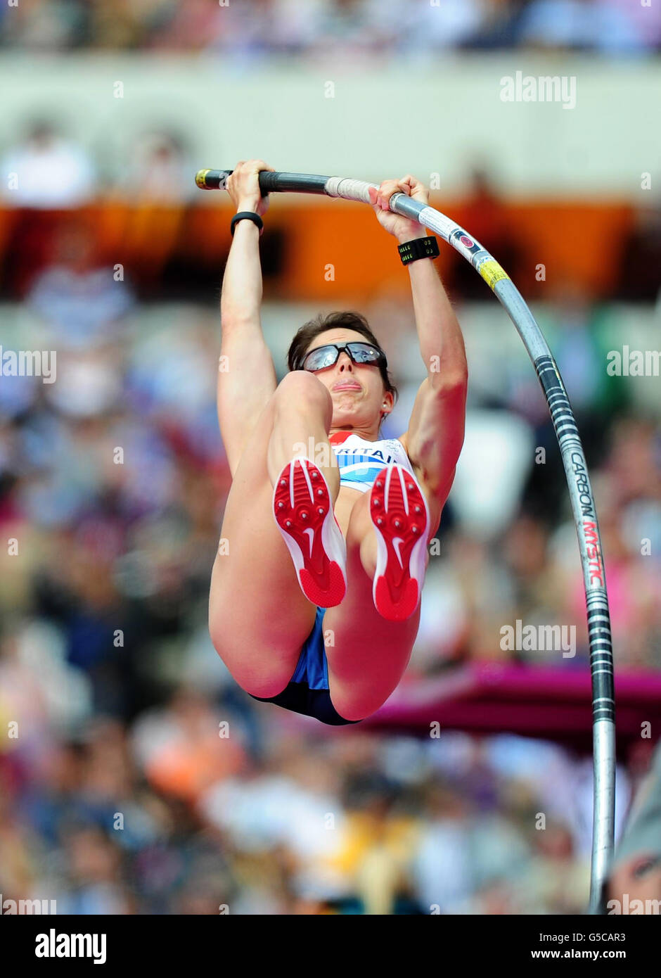 Great britains kate dennison in the pole vault hi-res stock photography ...