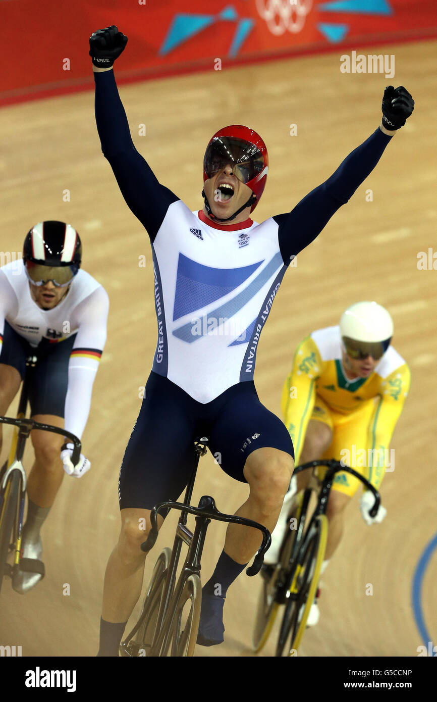 Great Britain's Chris Hoy celebrates winning the Men's Keirin final on ...