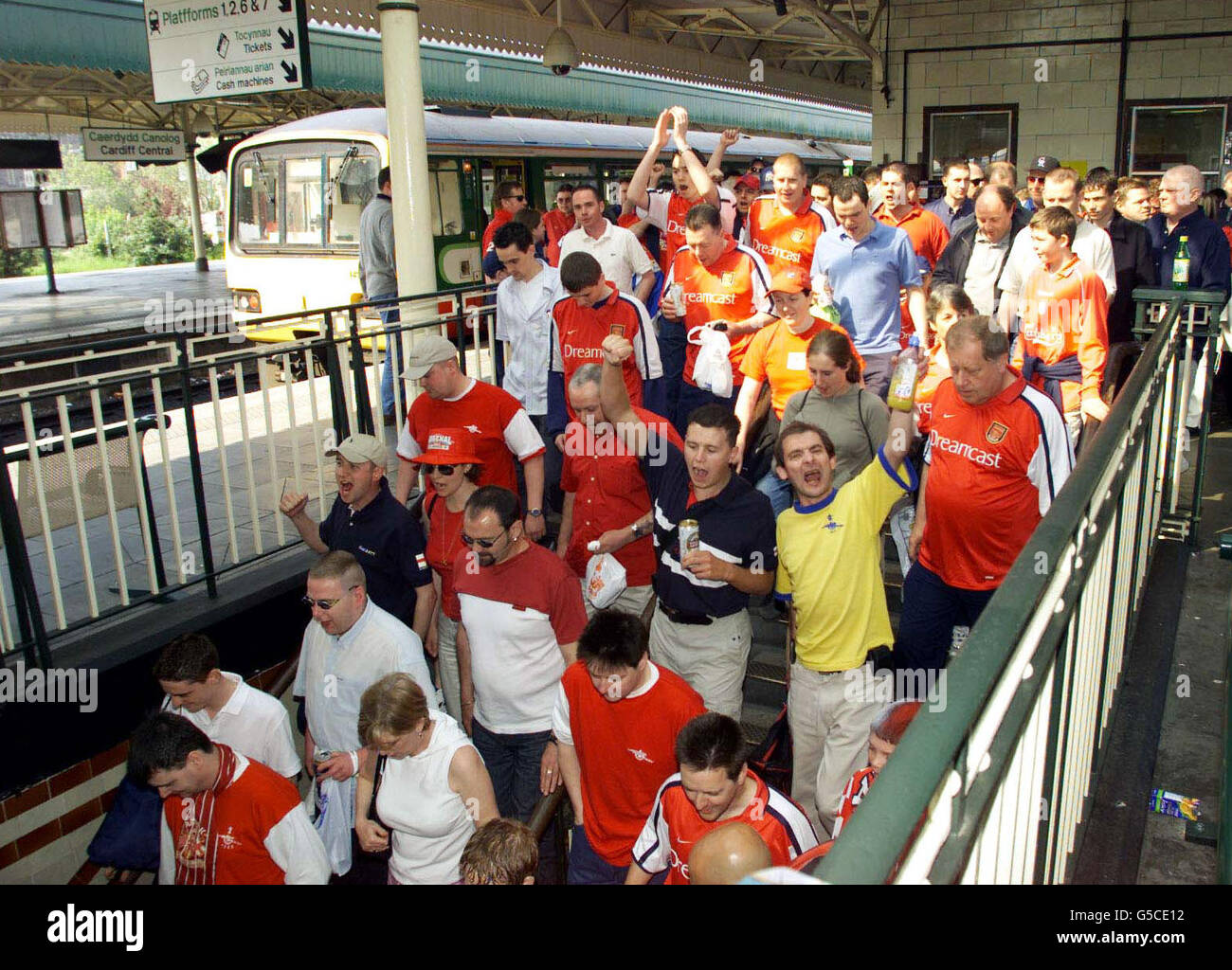 Football fans arrive at the millennium stadium hi-res stock photography ...