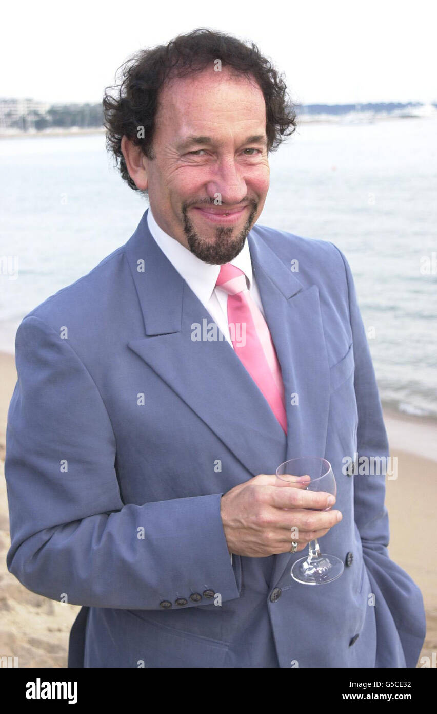 British actor simon callow relaxing on the beach in cannes hi-res stock ...