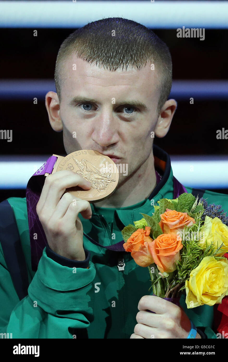 Ireland's Paddy Barnes poses with his bronze medal following the Men's ...