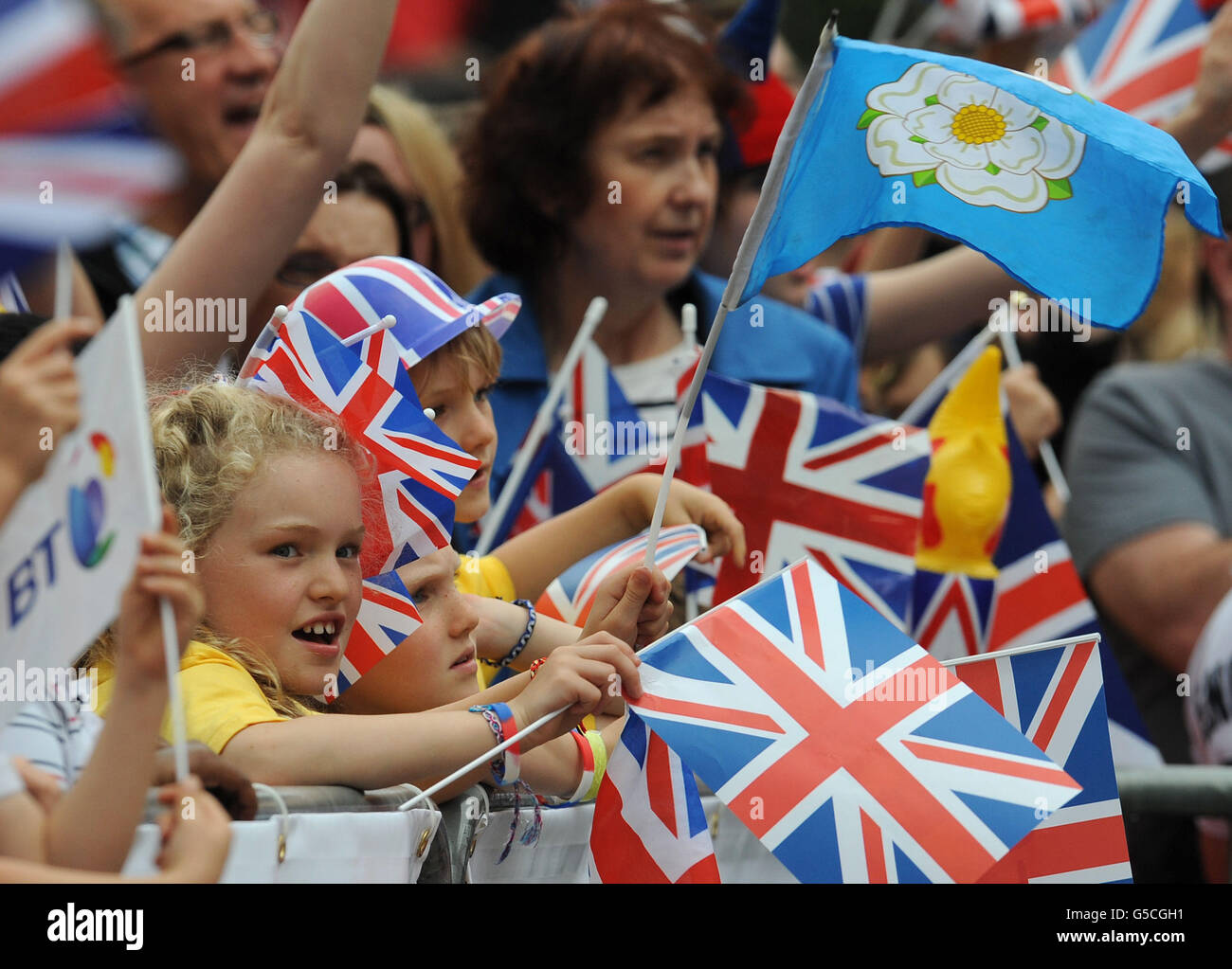 London Olympic Games - Leeds Homecoming Reception. Young fans wait for ...