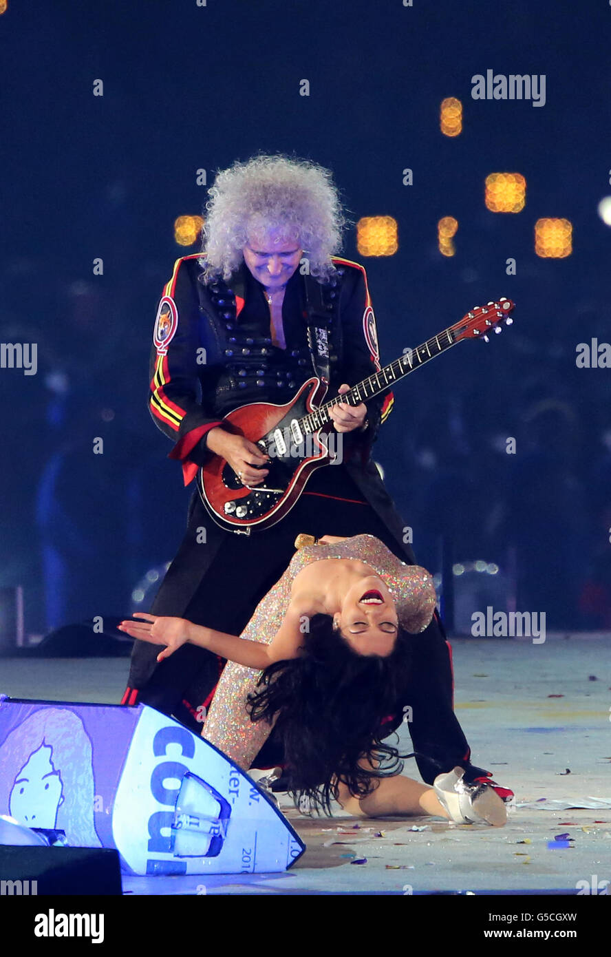 Jessie J and Brian May from Queen perform during the Closing Ceremony ...