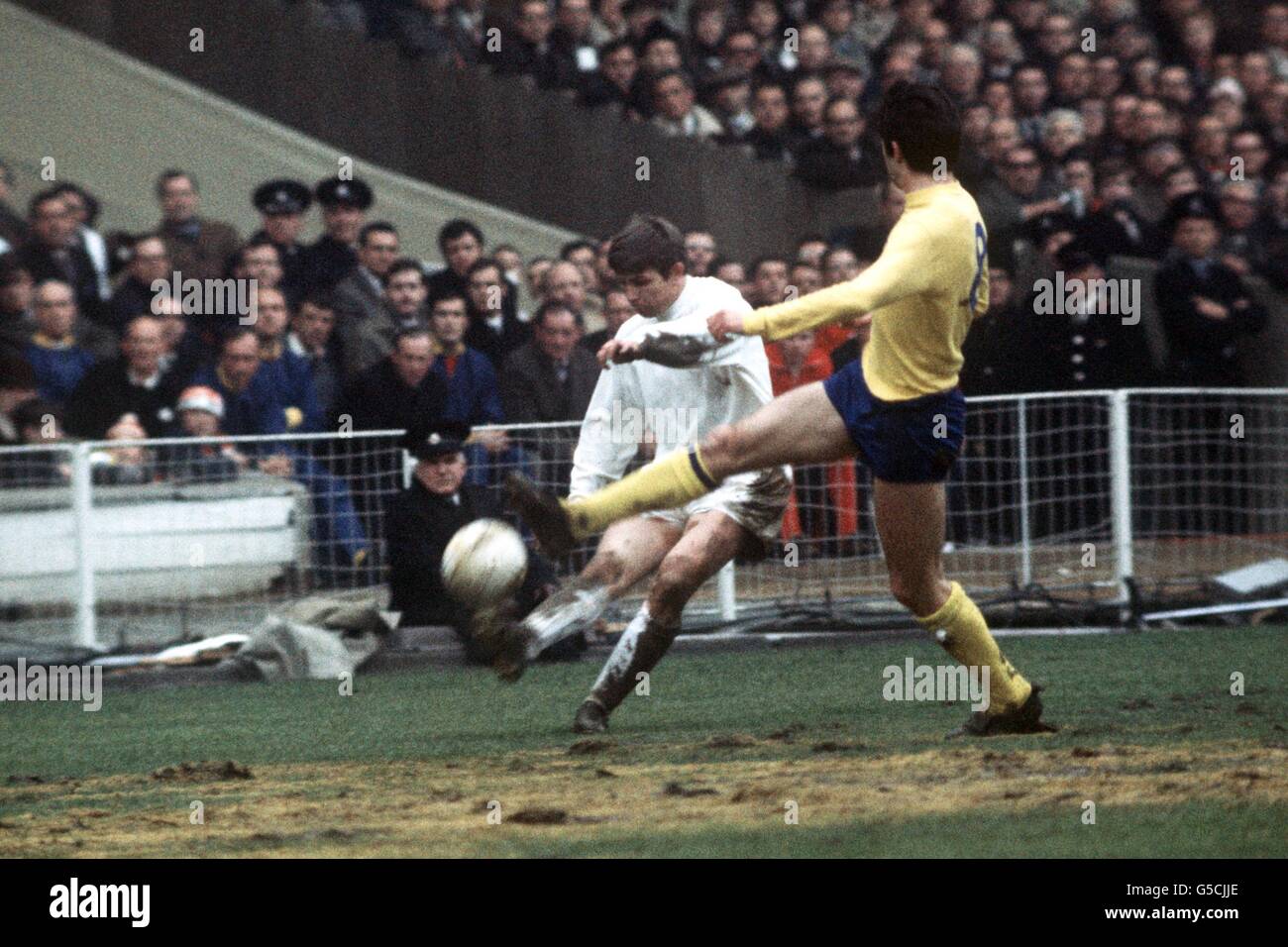 Soccer - Football League Cup Final - Swindon Town v Arsenal Stock Photo ...