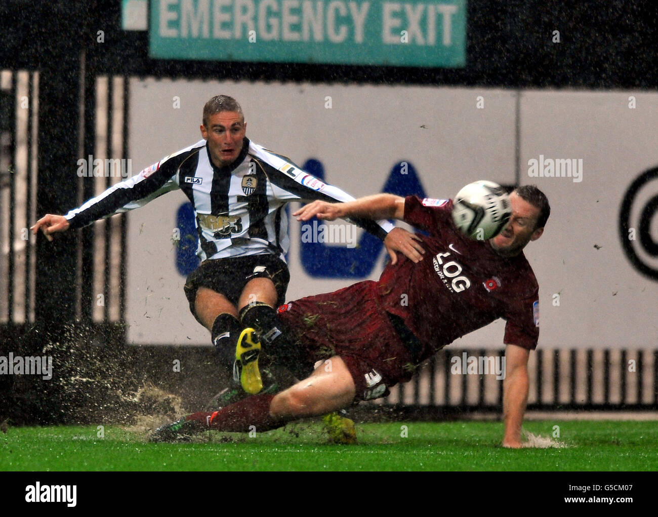 Notts County's Gary Liddle (left) and Hartlepool United's Steve Howard ...