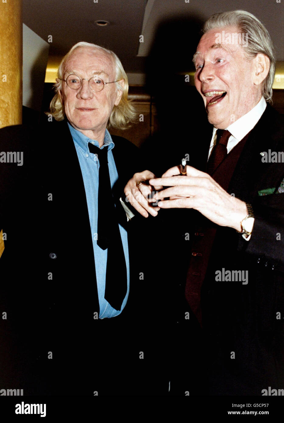 Actors Richard Harris (L) and Peter O'Toole (who starred in the movie ...