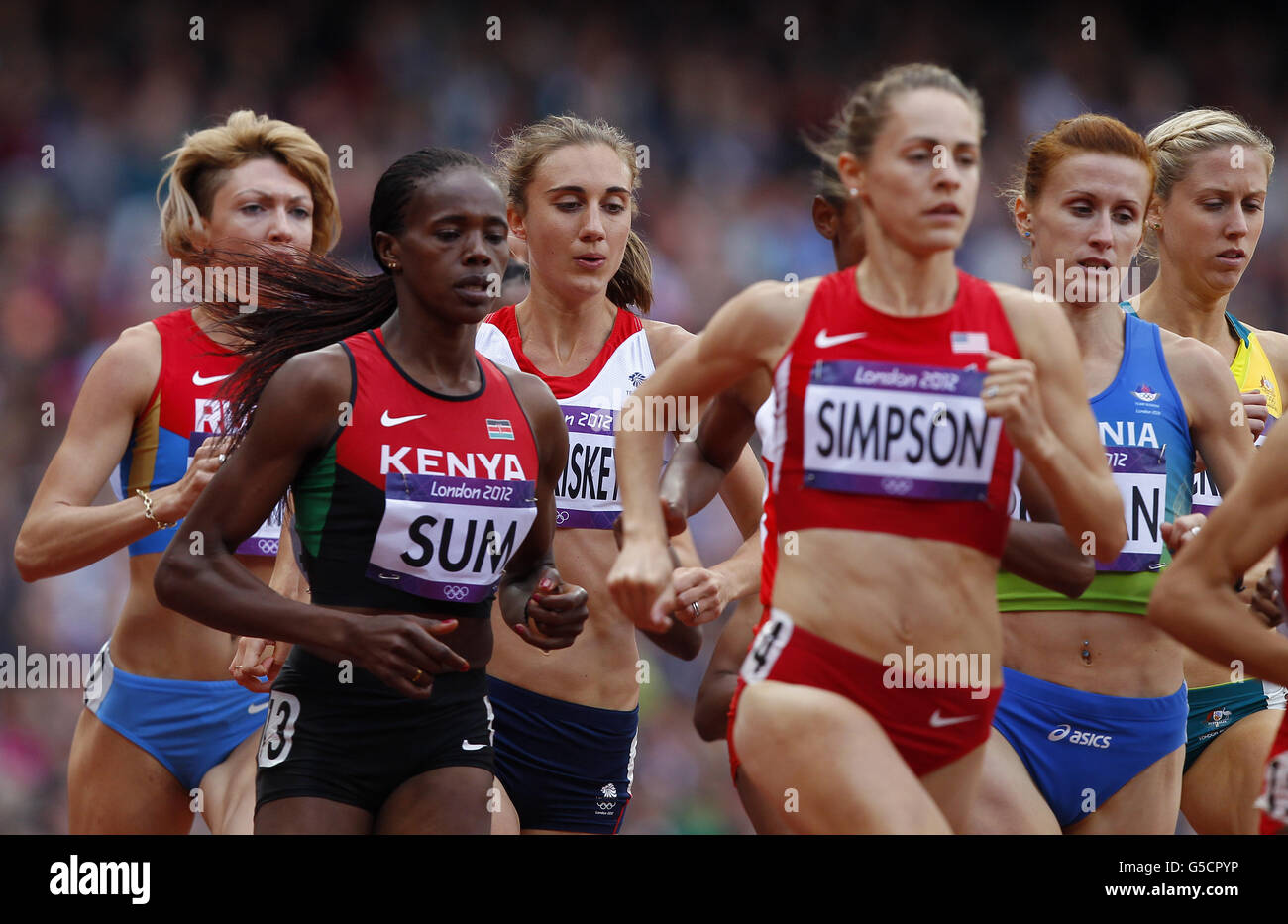 Great Britain's Lisa Dobriskey (third left) in action during her1500m ...