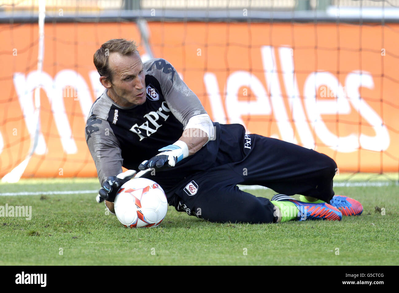 Soccer pre friendly ogc nice fulham stade municipal du ray hi-res stock ...